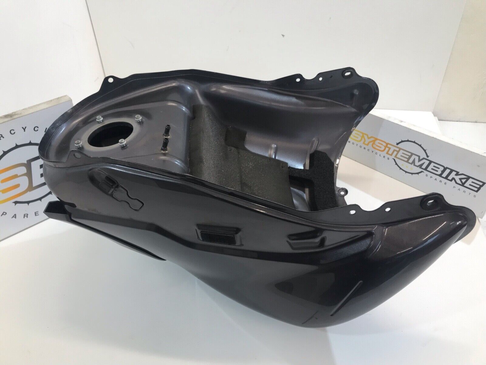 SERBATOIO BENZINA YAMAHA TRACER 900 2015-2017 / TANK FUEL – SYSTEMBIKE
