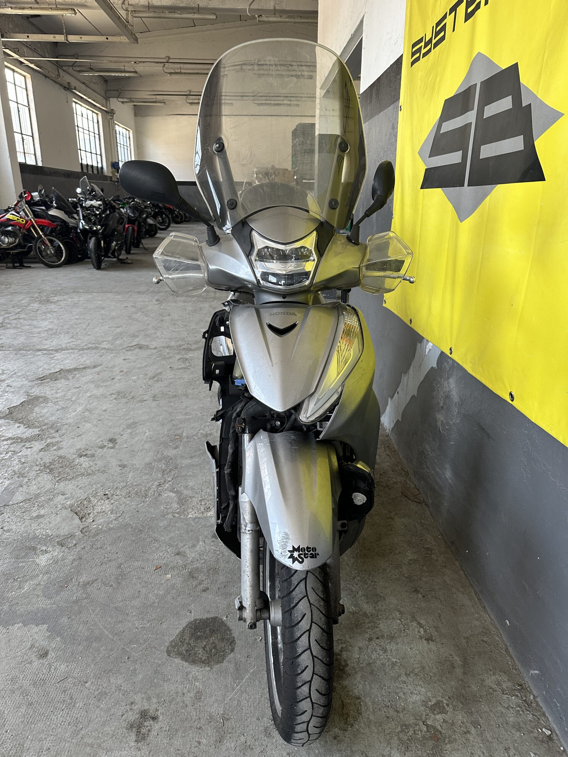 HONDA SH 300 INCIDENTATA CRASHED BIKE – SYSTEMBIKE