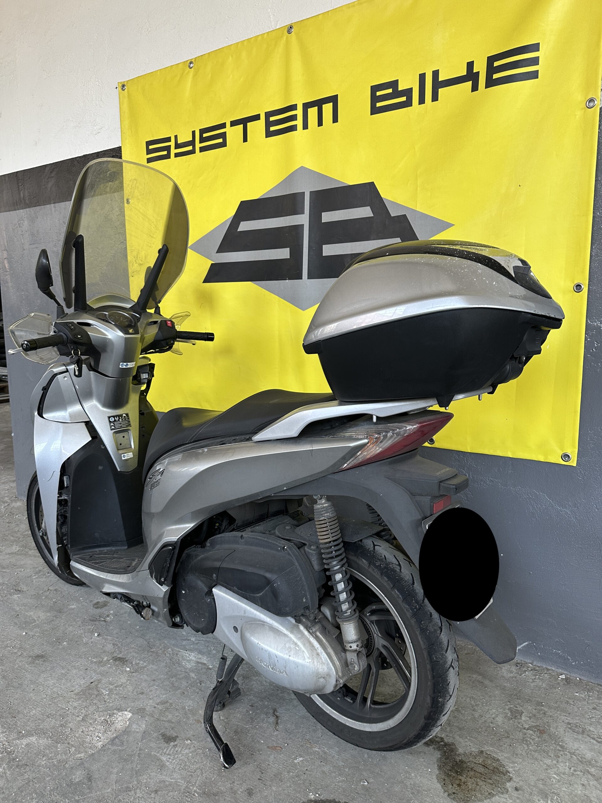 HONDA SH 300 INCIDENTATA CRASHED BIKE – SYSTEMBIKE